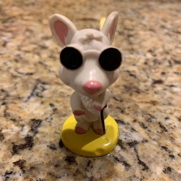 Dreamworks | Toys | Shrek Blind Mouse Mini Figurine | Poshmark